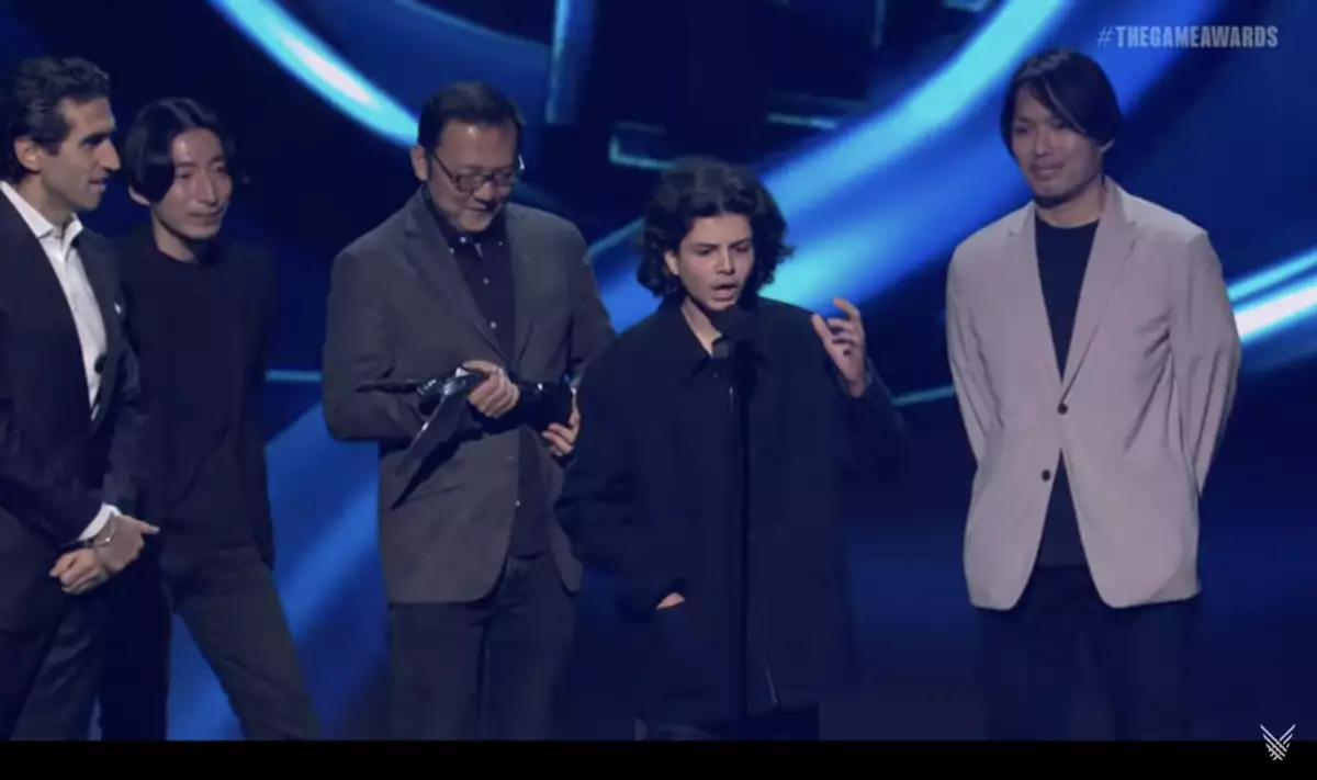 "Bill Clinton Kid" besucht die Bühne der Game Awards, um dem ...